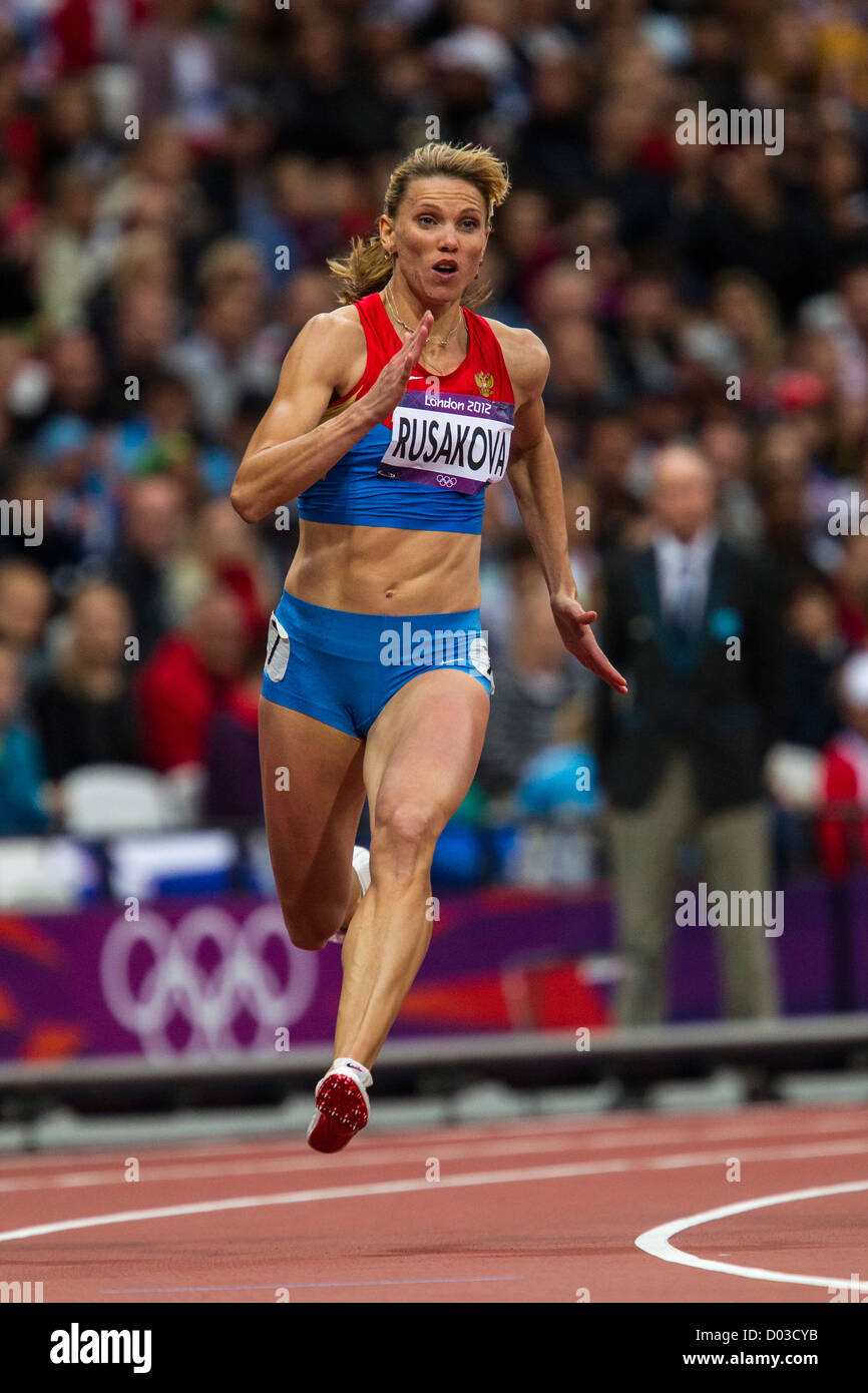 Natalia Rusakova (RUS) competing in round 1 of the Women's 200 meters at the Olympic Summer ...