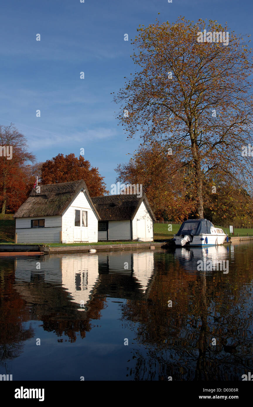 The River Bure at Coltishall Green, Norfolk, Broads National Park Stock ...