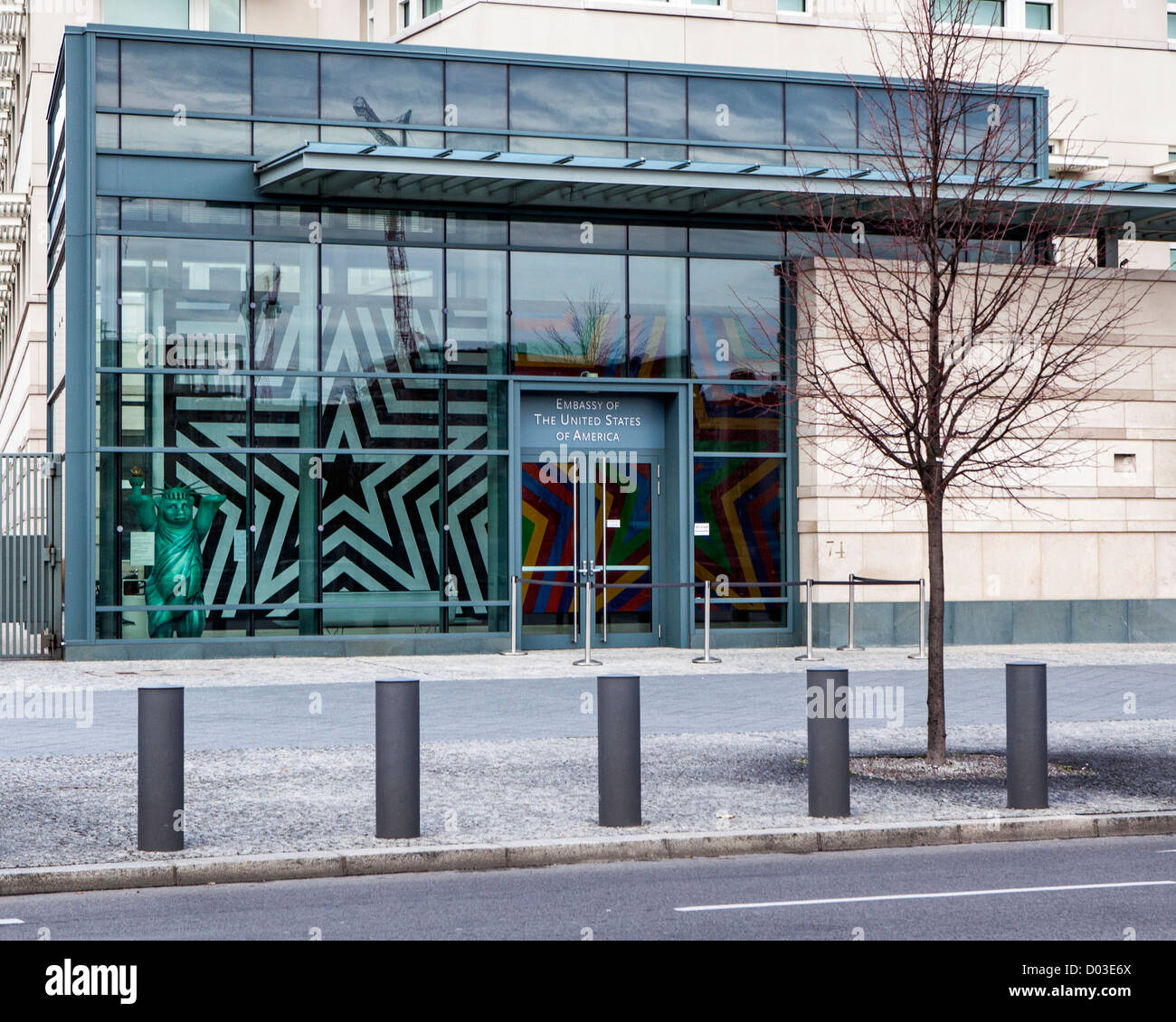 The American Embassy in Berlin Stock Photo - Alamy
