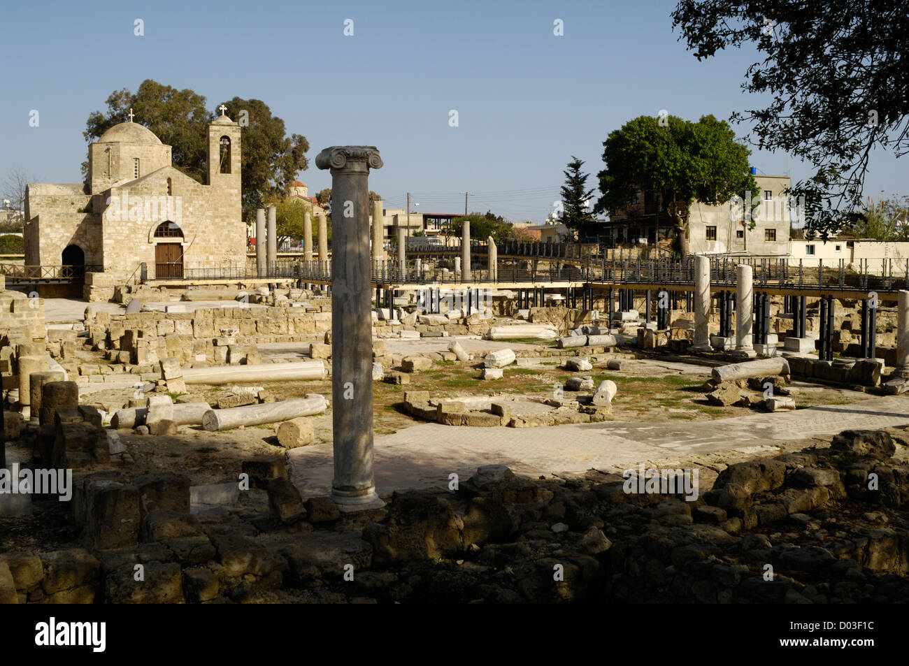 St Paul's pillar and Chrysopolitissa Basilica, Paphos Stock Photo - Alamy