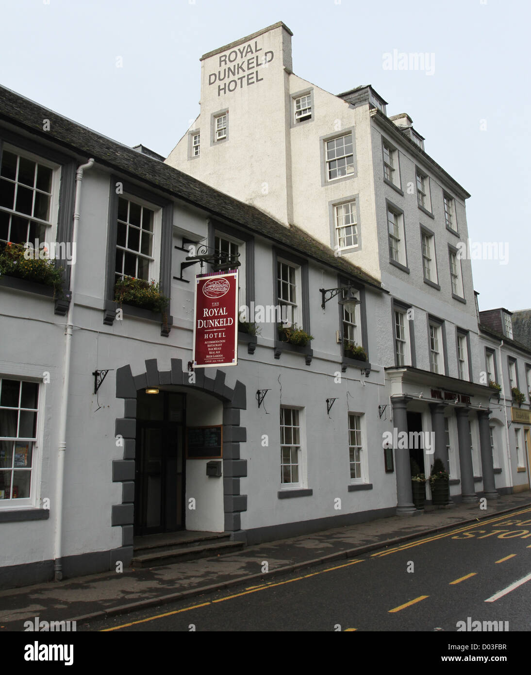 Dunkeld hotel hi-res stock photography and images - Alamy