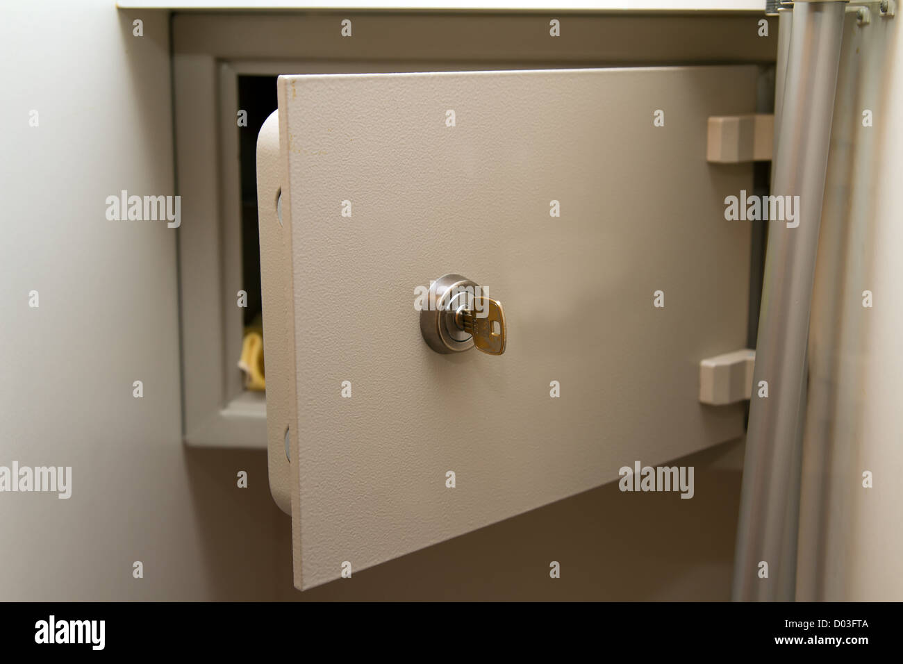Gold vault entry hi-res stock photography and images - Alamy