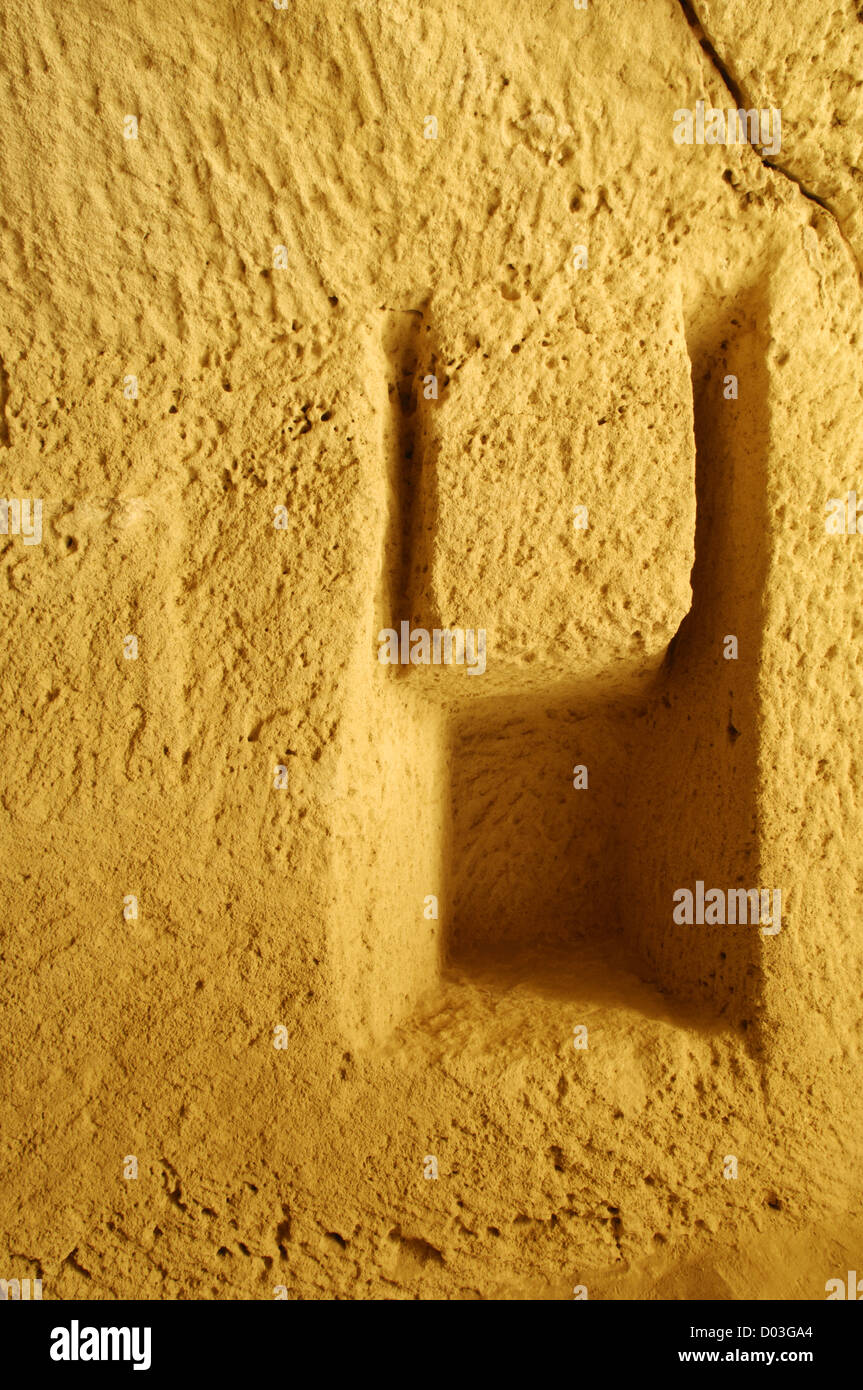 Niche Tomb High Resolution Stock Photography and Images - Alamy