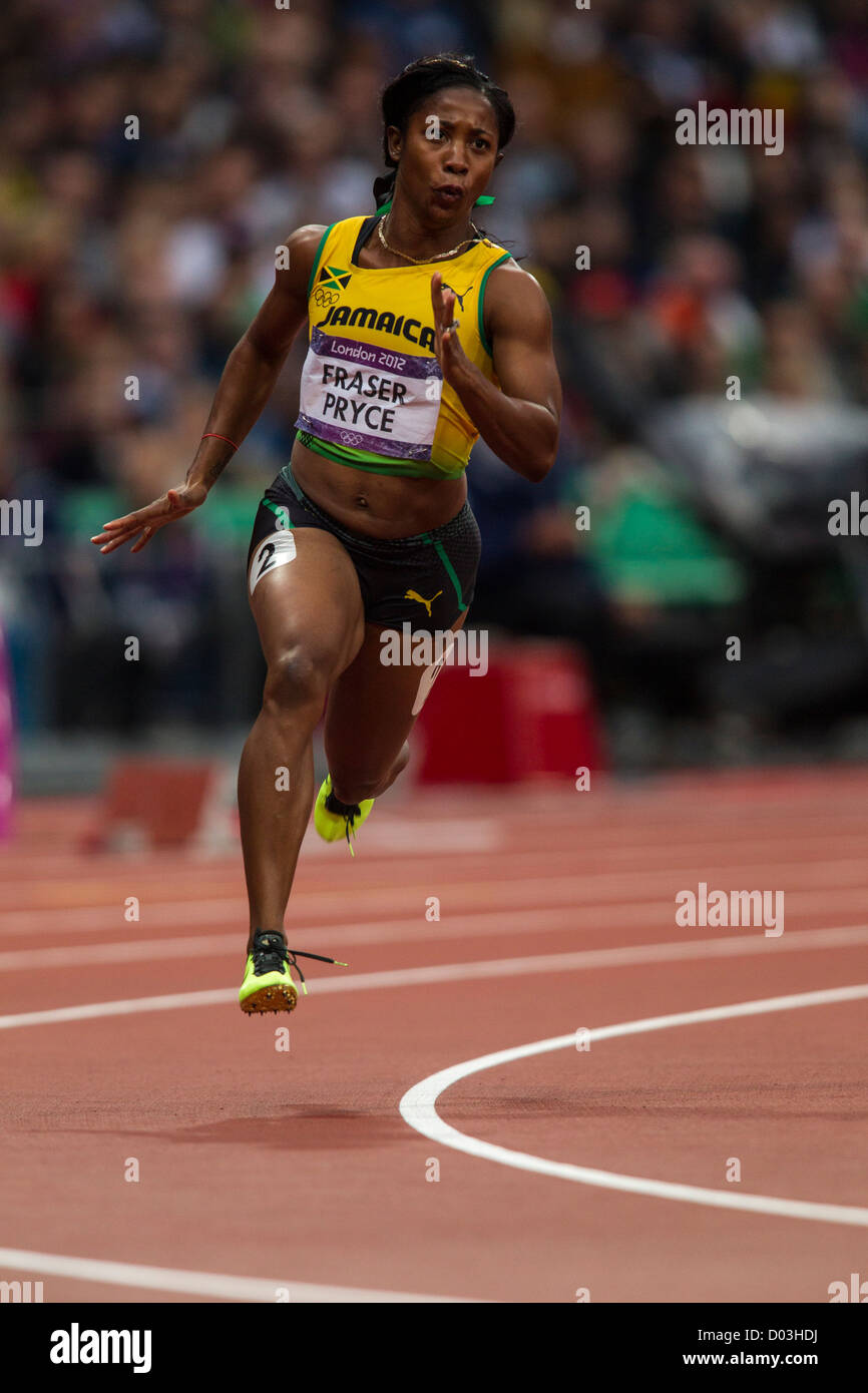 Shelly-Ann Fraser-Pryce (JAM) competing in round 1 of the Women's 200 ...