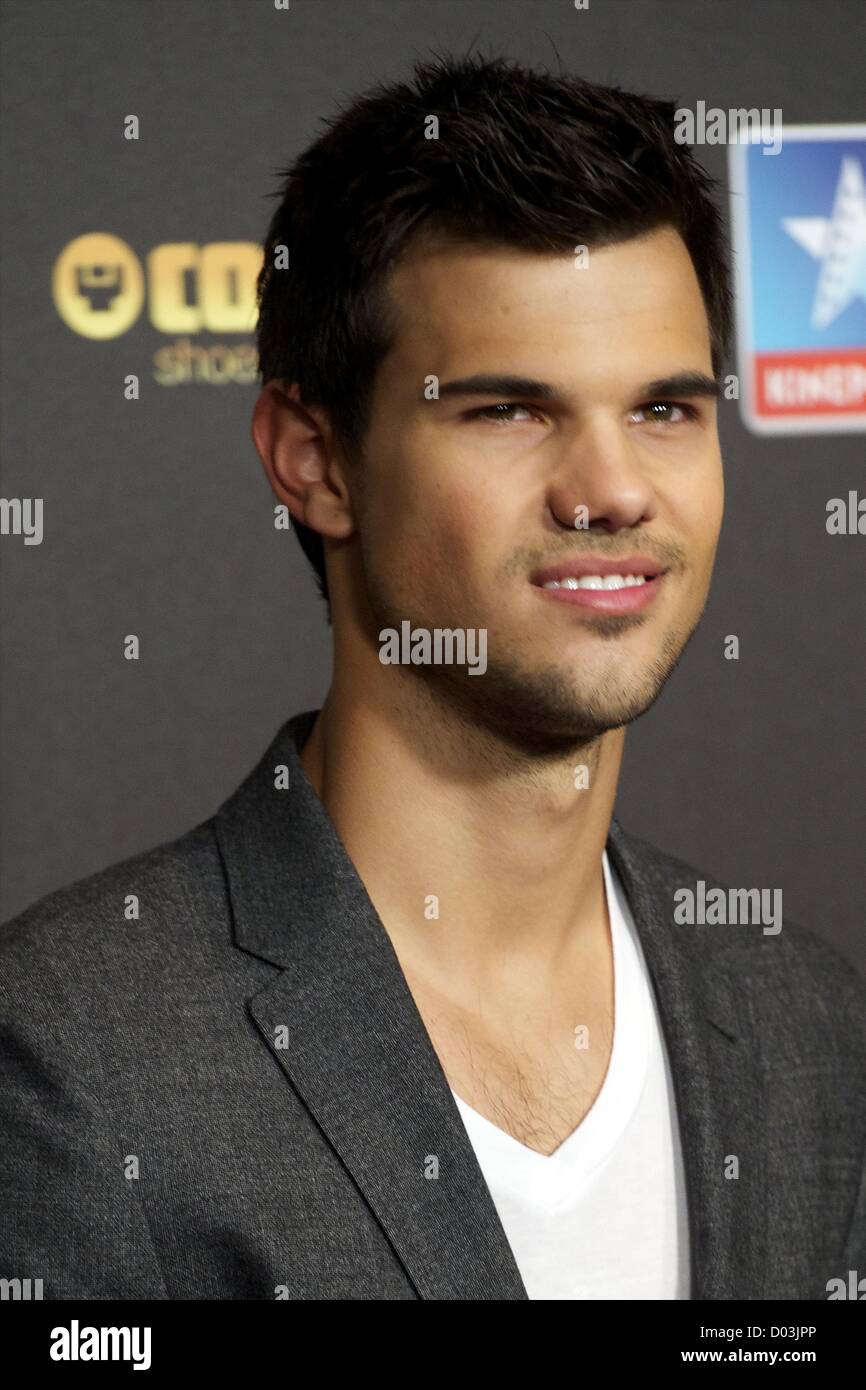 Nov. 15, 2012 - Madrid, Spain - Taylor Lautner attends the Madrid ...