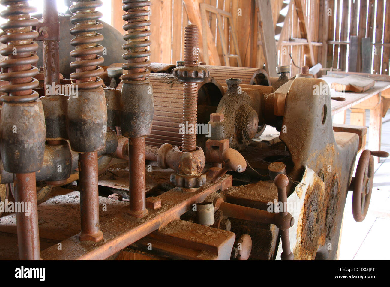 Rusty old machine Stock Photo - Alamy
