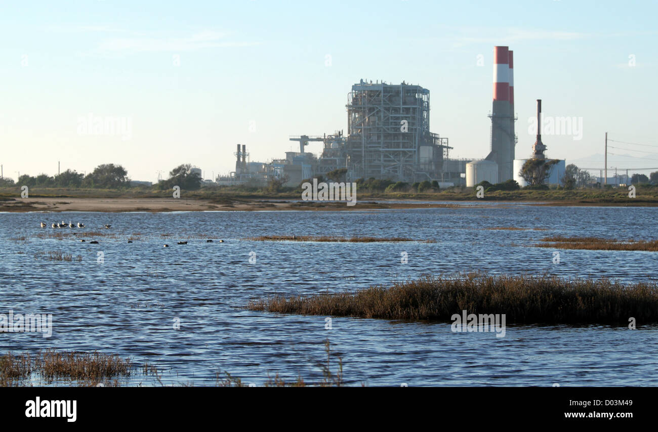 Power station funnel hi-res stock photography and images - Alamy