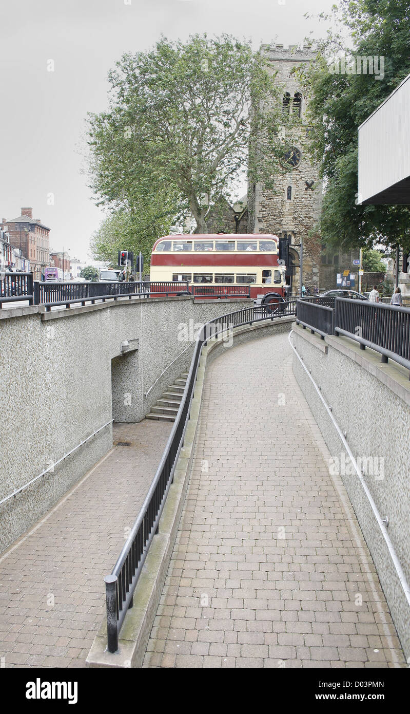 Steps and ramp to underpass hi-res stock photography and images - Alamy
