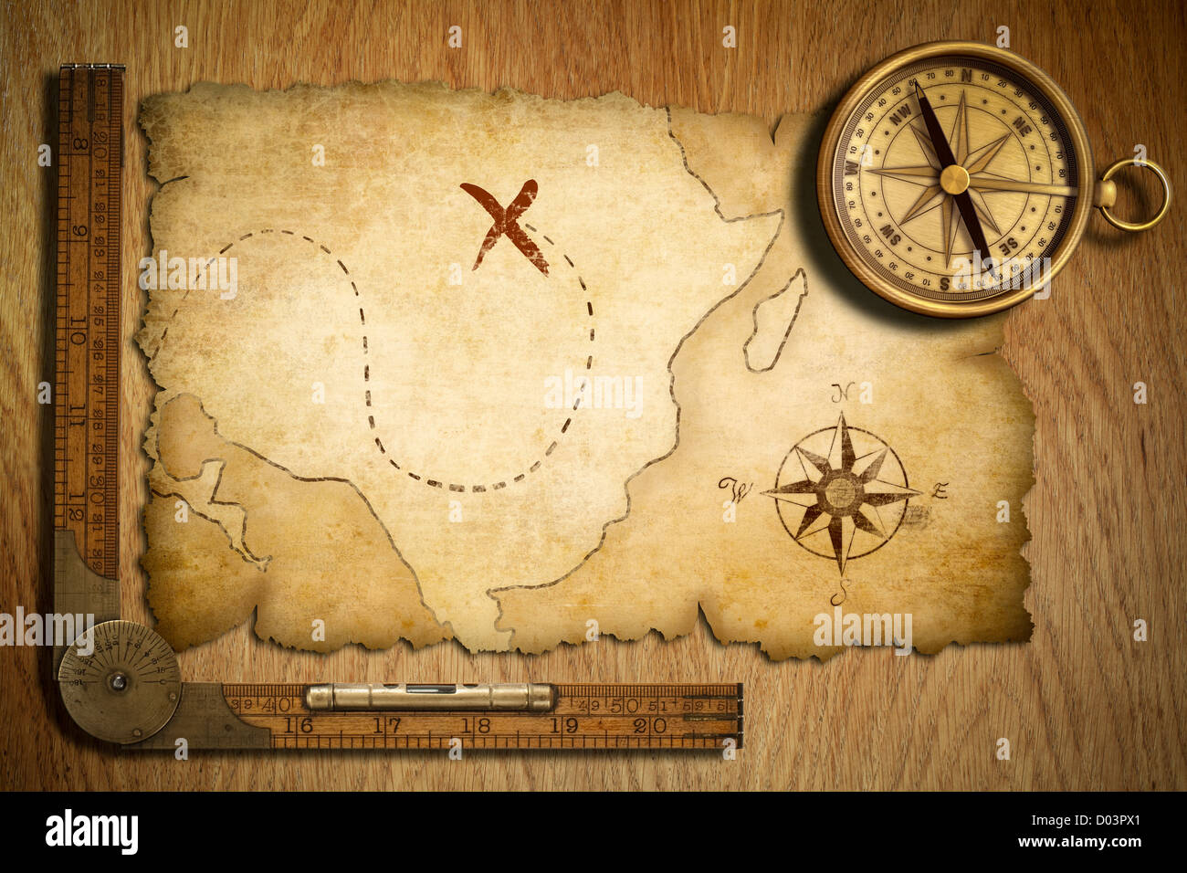 Antique brass compass on map hi-res stock photography and images - Alamy