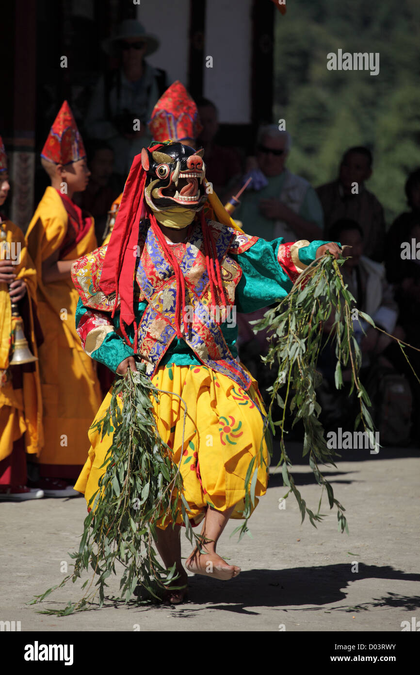 Masked deity hi-res stock photography and images - Alamy
