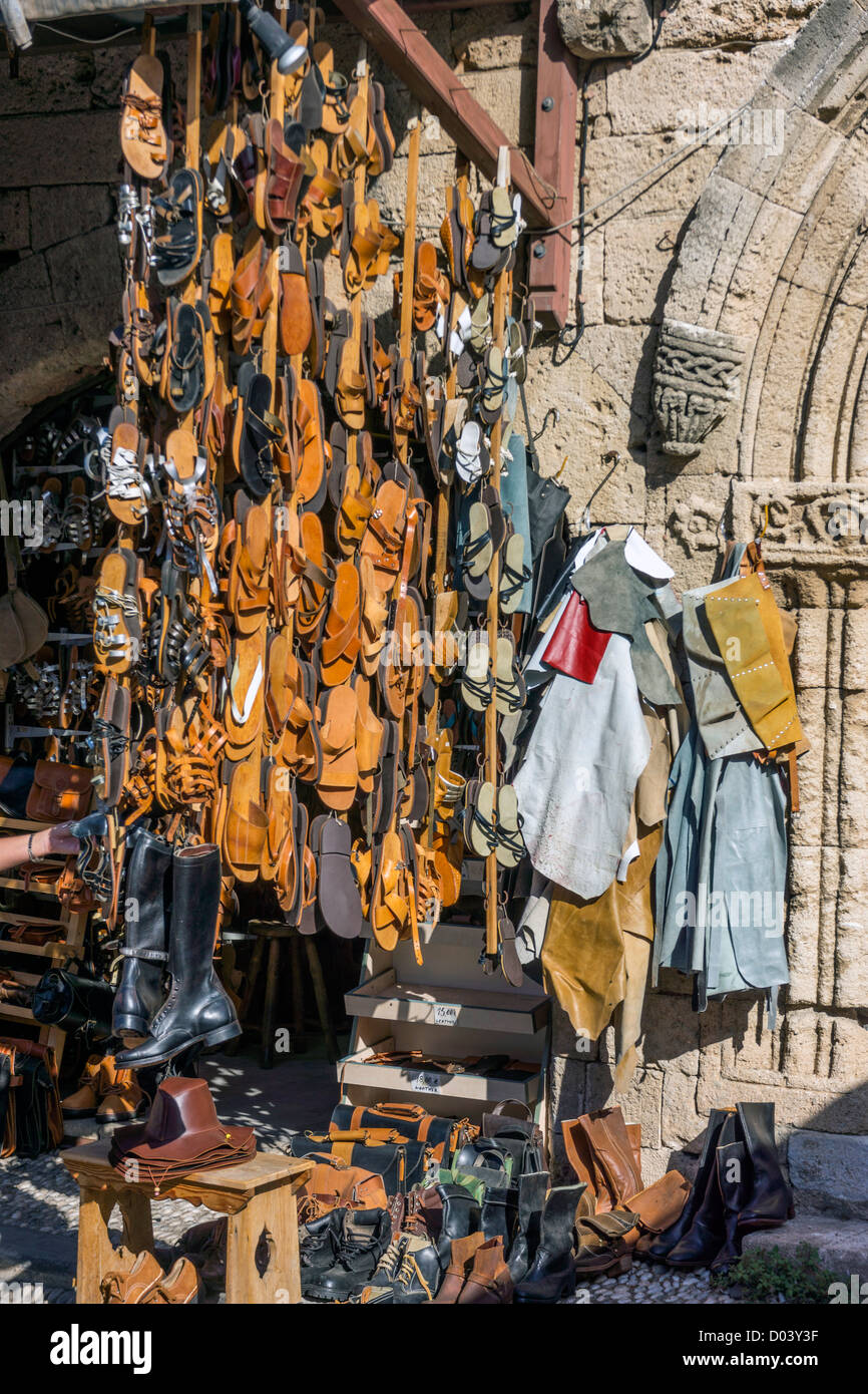 Ancient goods hi-res stock photography and images - Alamy