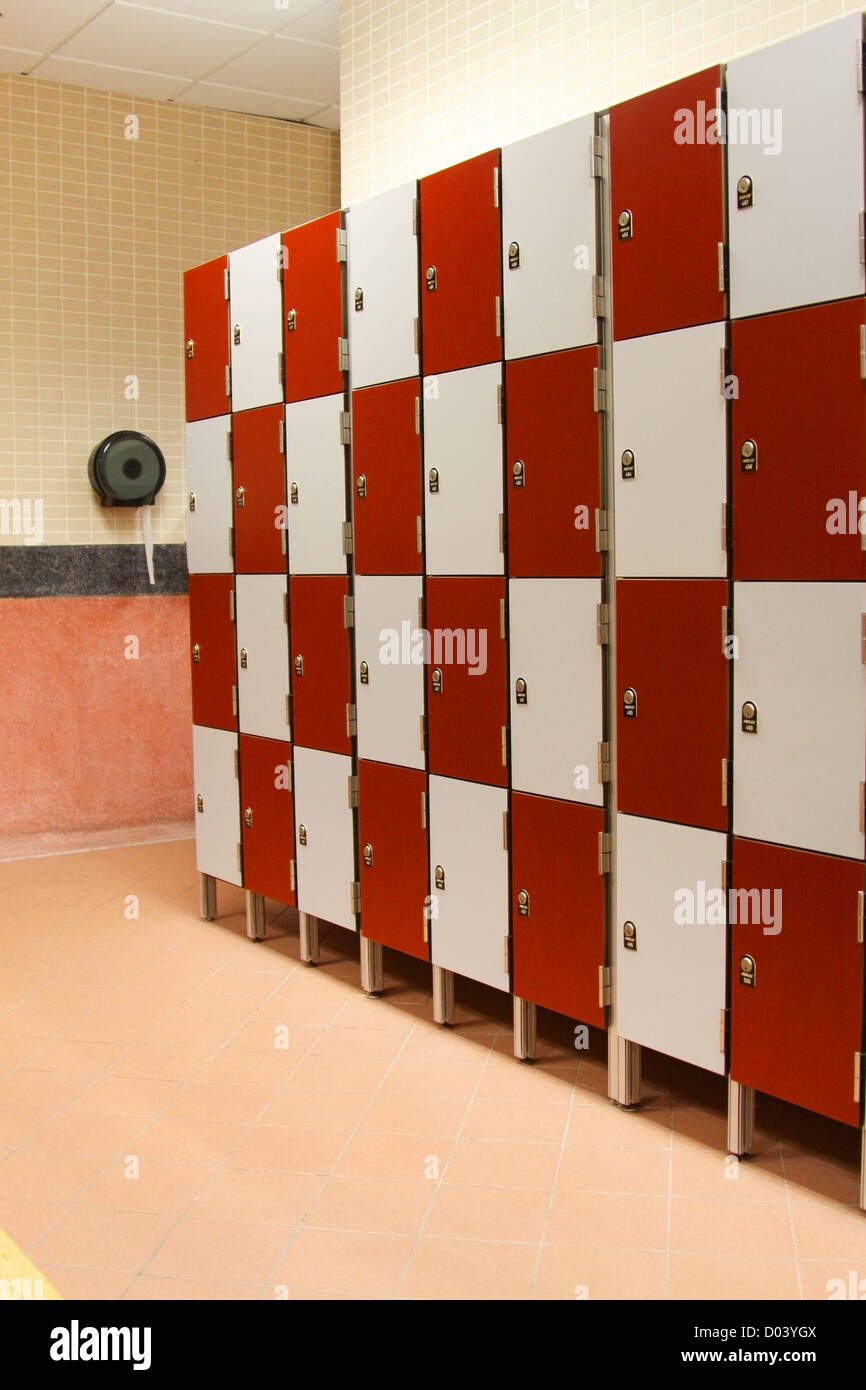 Blue school lockers hi-res stock photography and images - Alamy