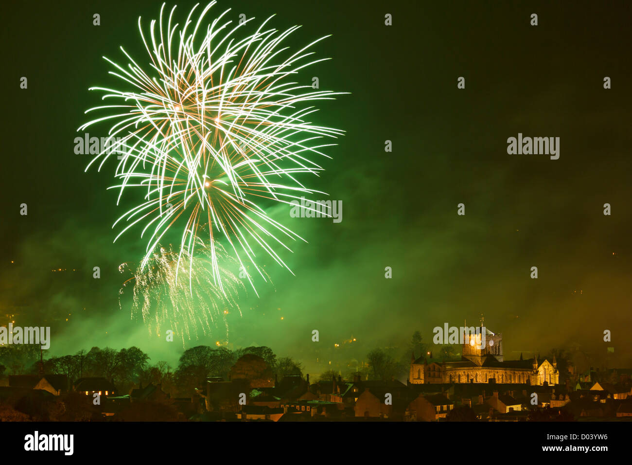 Uk bonfire night fireworks guy fawkes hi-res stock photography and ...