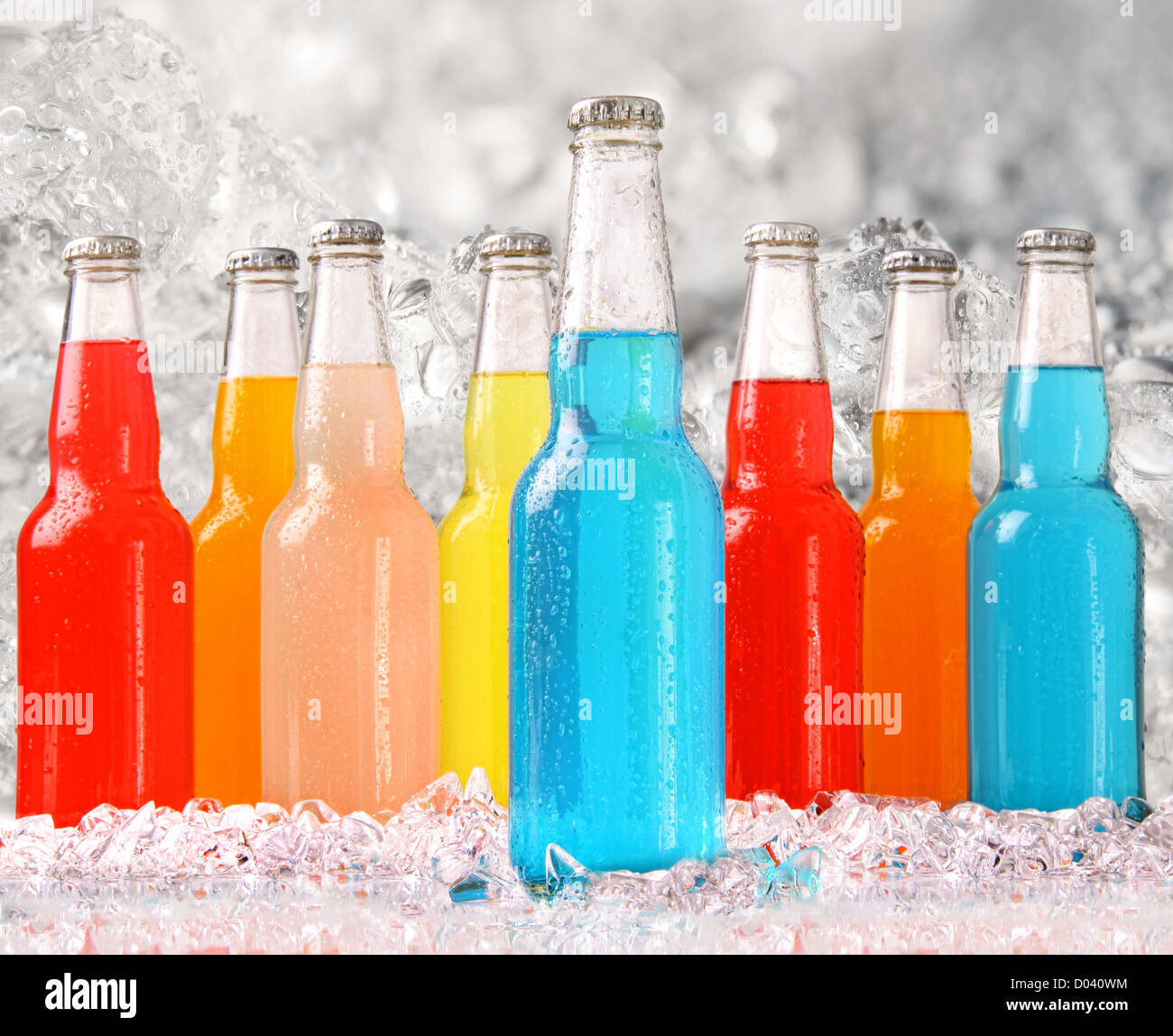 Cool summer drinks with ice background Stock Photo - Alamy