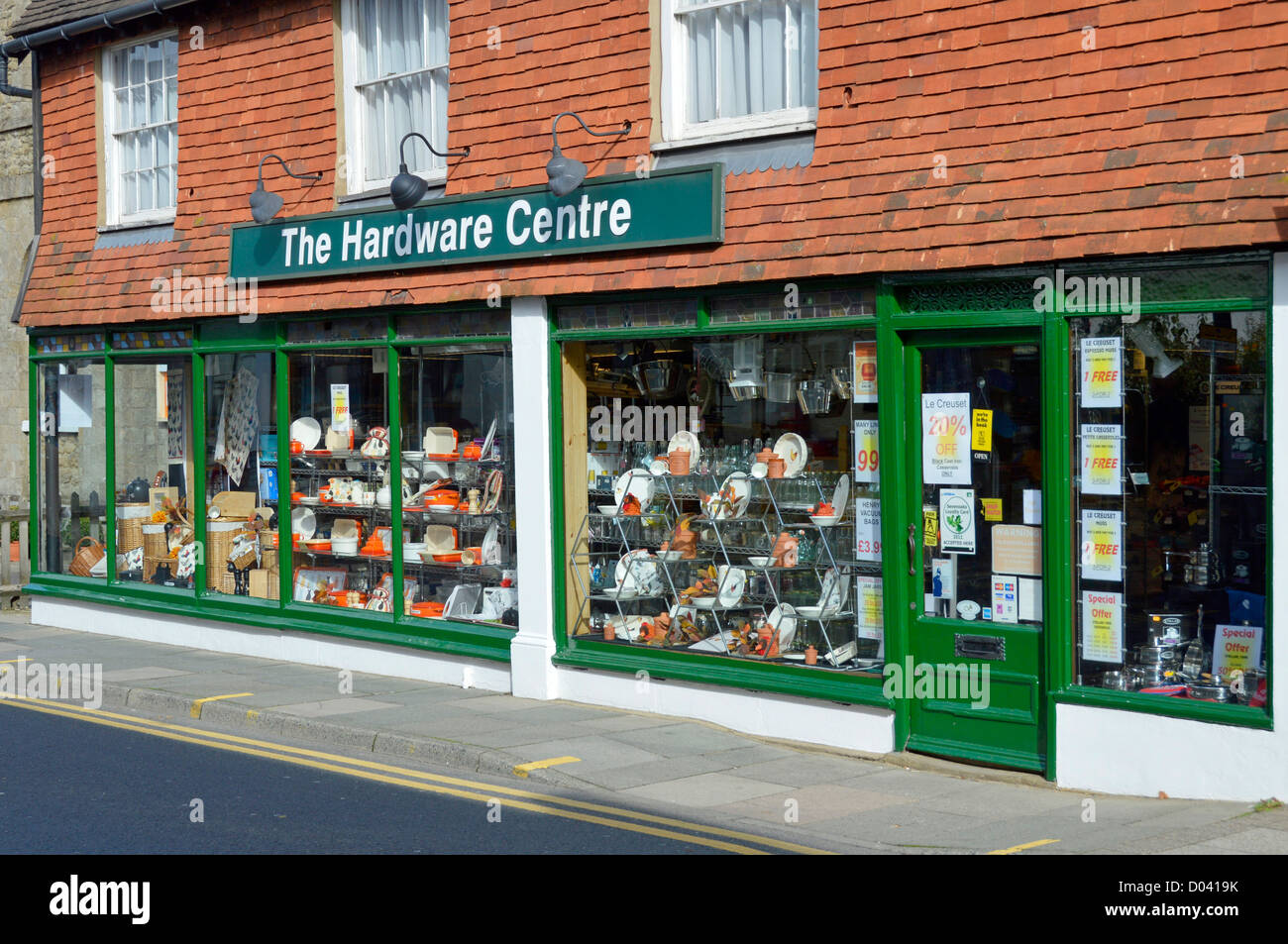 Hanging shop signs hi-res stock photography and images - Alamy