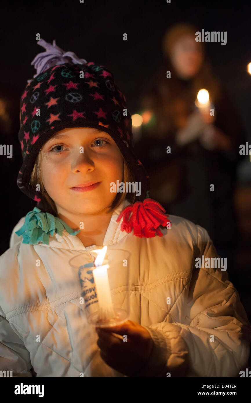 Homeless child sleep hi-res stock photography and images - Alamy