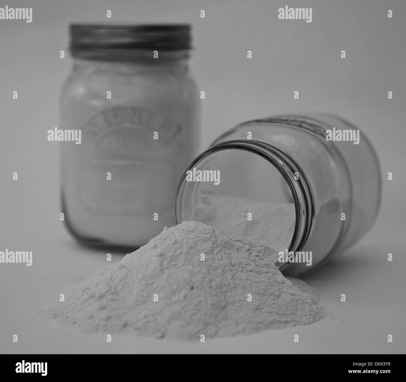 Self raising flour hi-res stock photography and images - Alamy