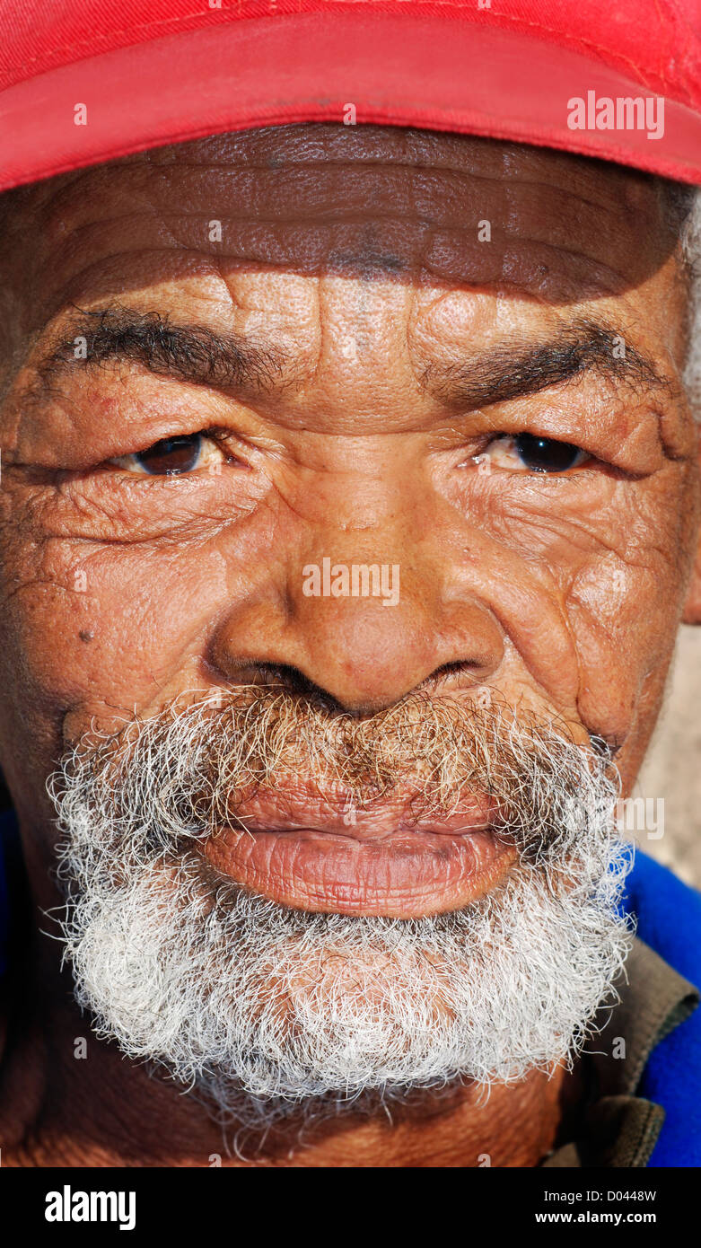 Old African black man with characterful face Stock Photo - Alamy