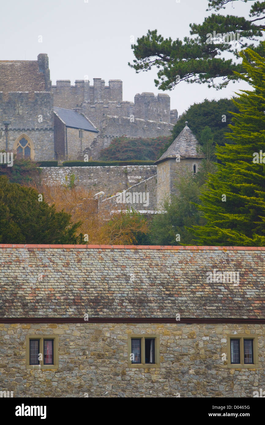 St donats castle glamorgan hi-res stock photography and images - Alamy