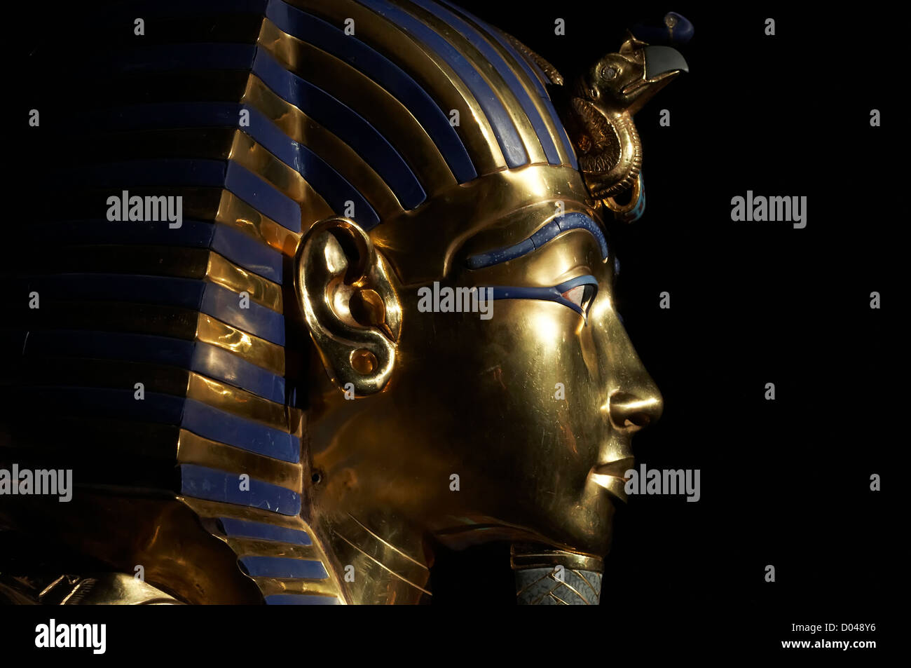 Golden mask gold museum hi-res stock photography and images - Alamy