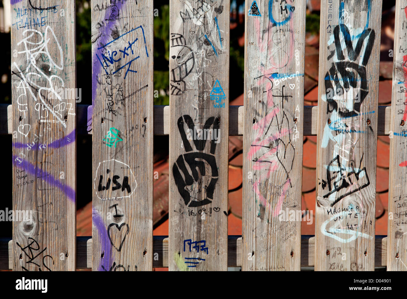 Markers graffiti hi-res stock photography and images - Alamy