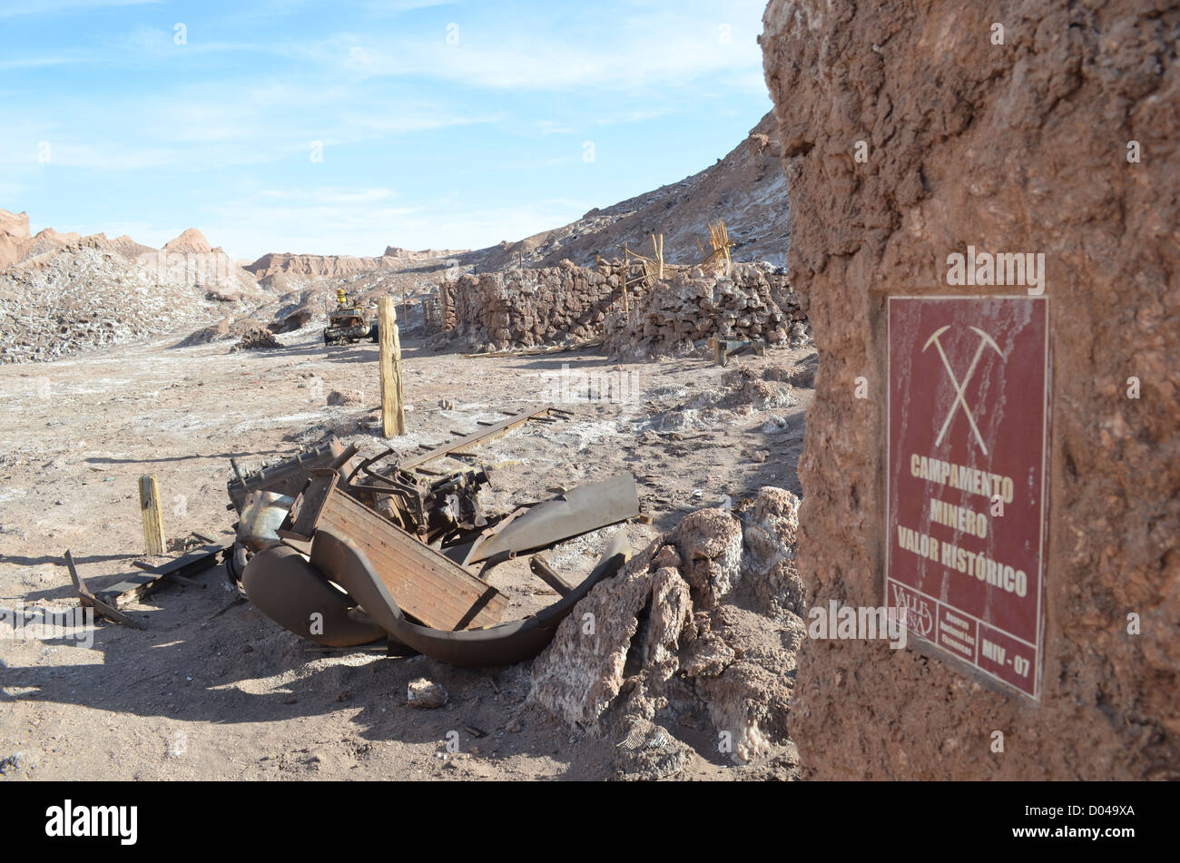 Salt mining chile hi-res stock photography and images - Alamy