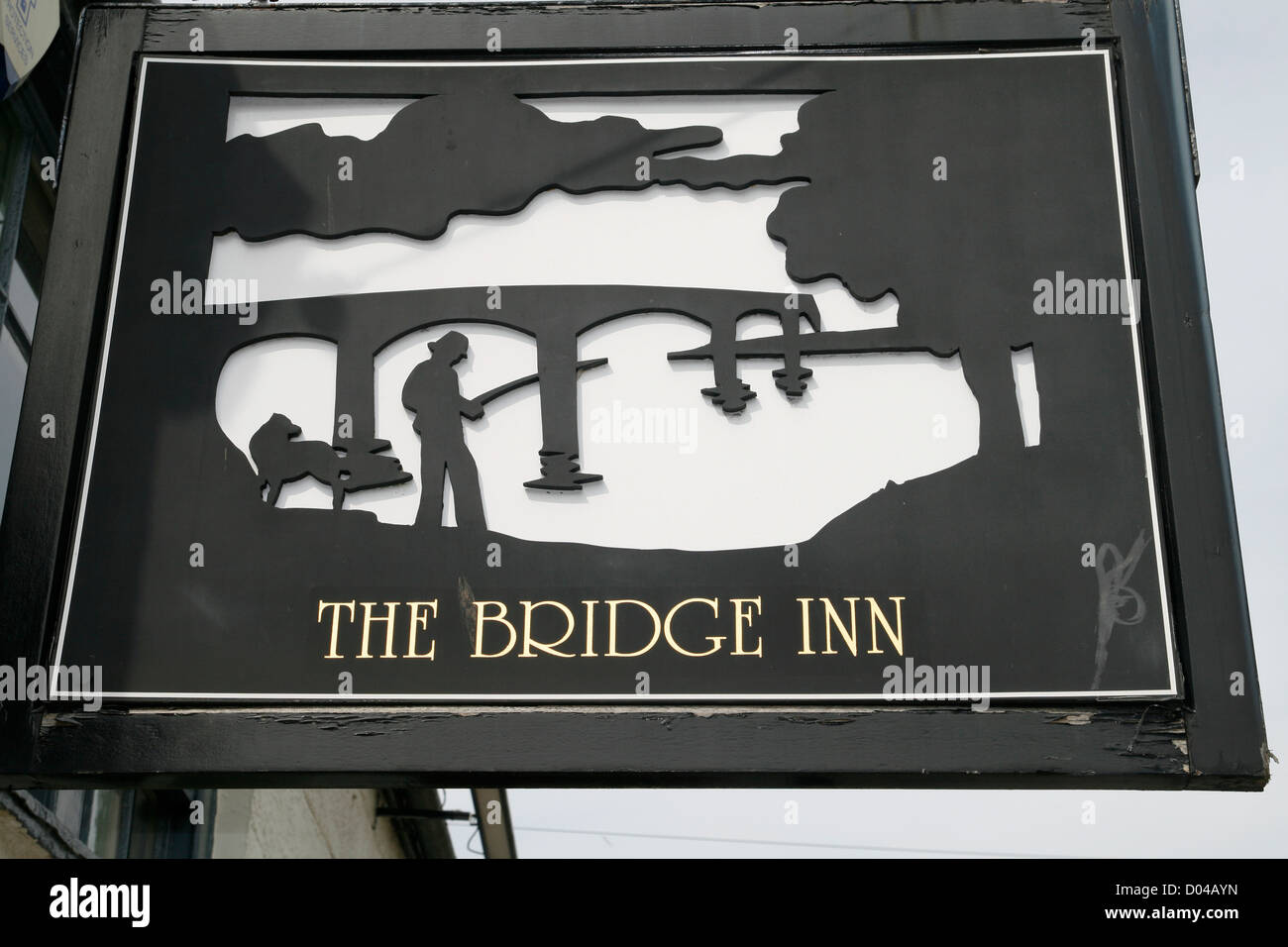 Bridge inn hi-res stock photography and images - Alamy