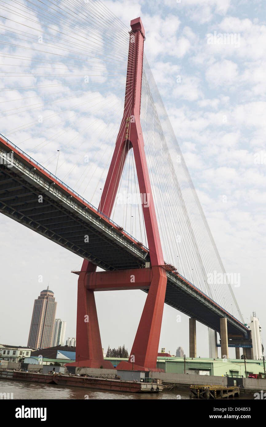 Yangpu Bridge in the Huangpu River in Shanghai China Stock Photo - Alamy