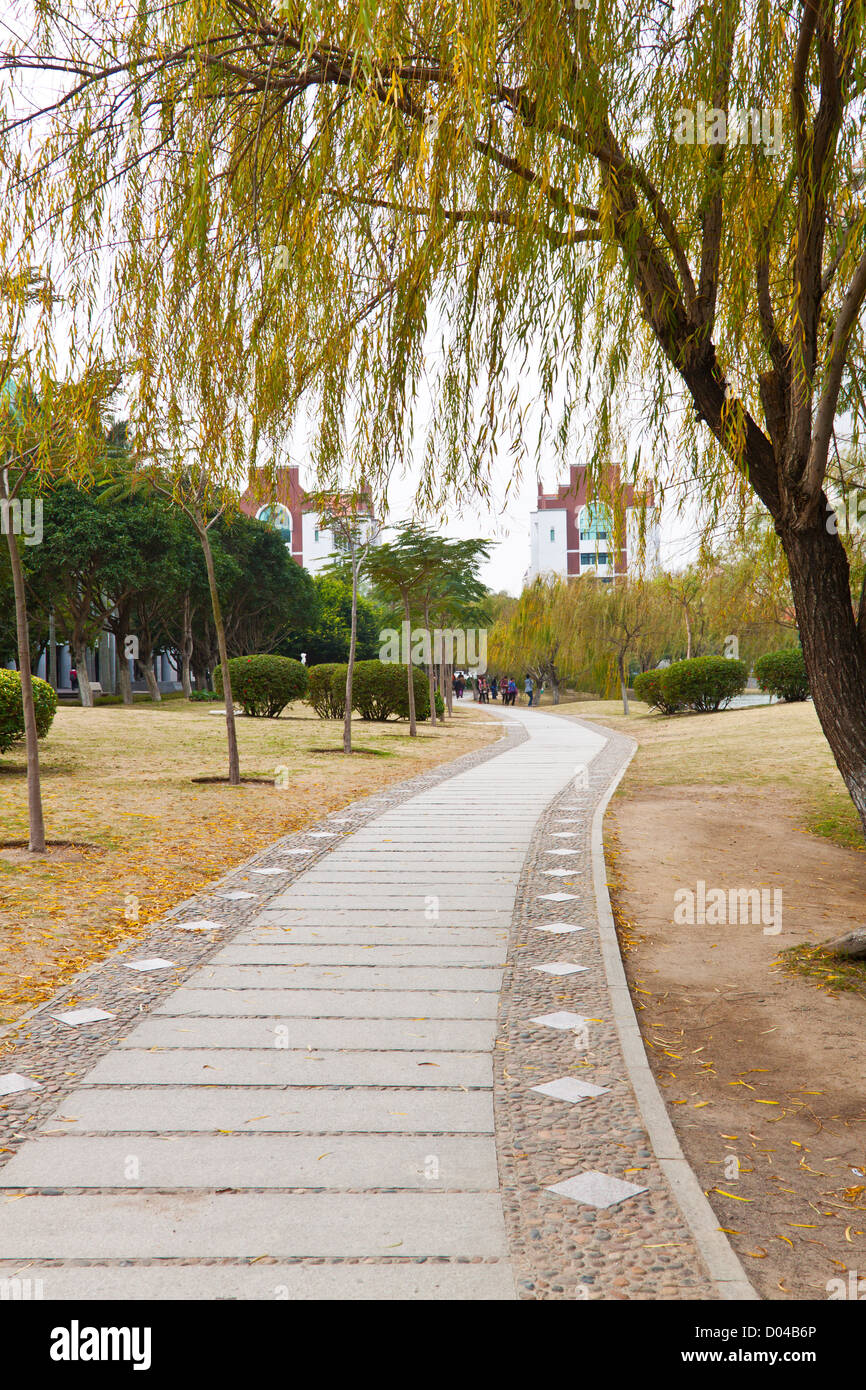 Walkway in a university Stock Photo - Alamy
