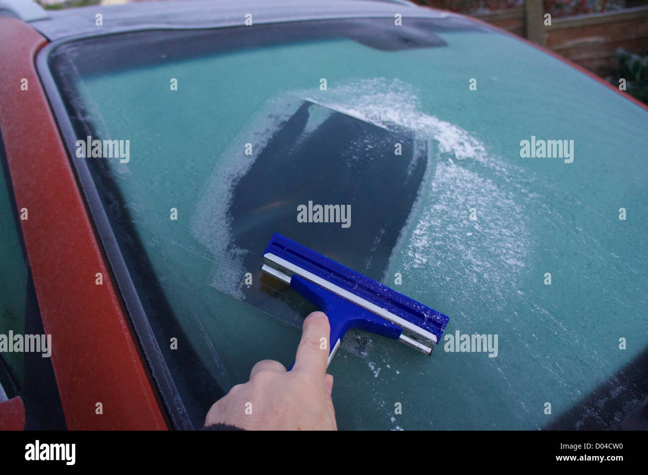 Windscreen scraping hi-res stock photography and images - Alamy
