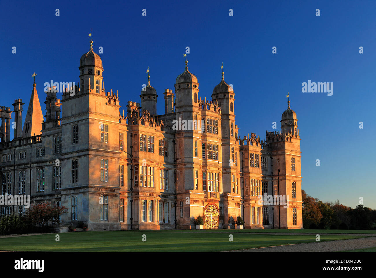 Spring Daffodils view over the Elizabethan Stately Home of Burghley ...