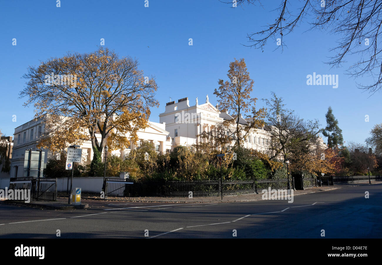 Gloucester gate regent's park hi-res stock photography and images - Alamy