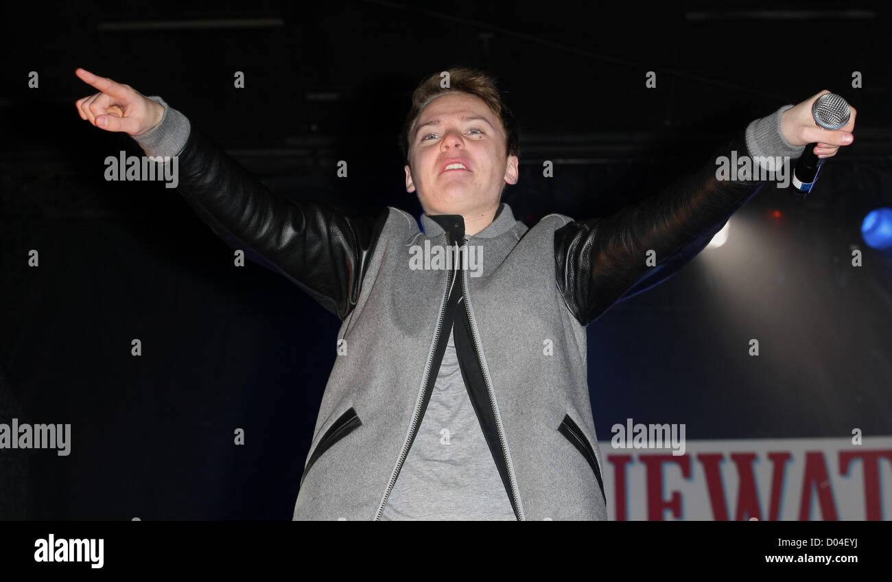 Conor maynard conor maynard turns hi-res stock photography and images ...