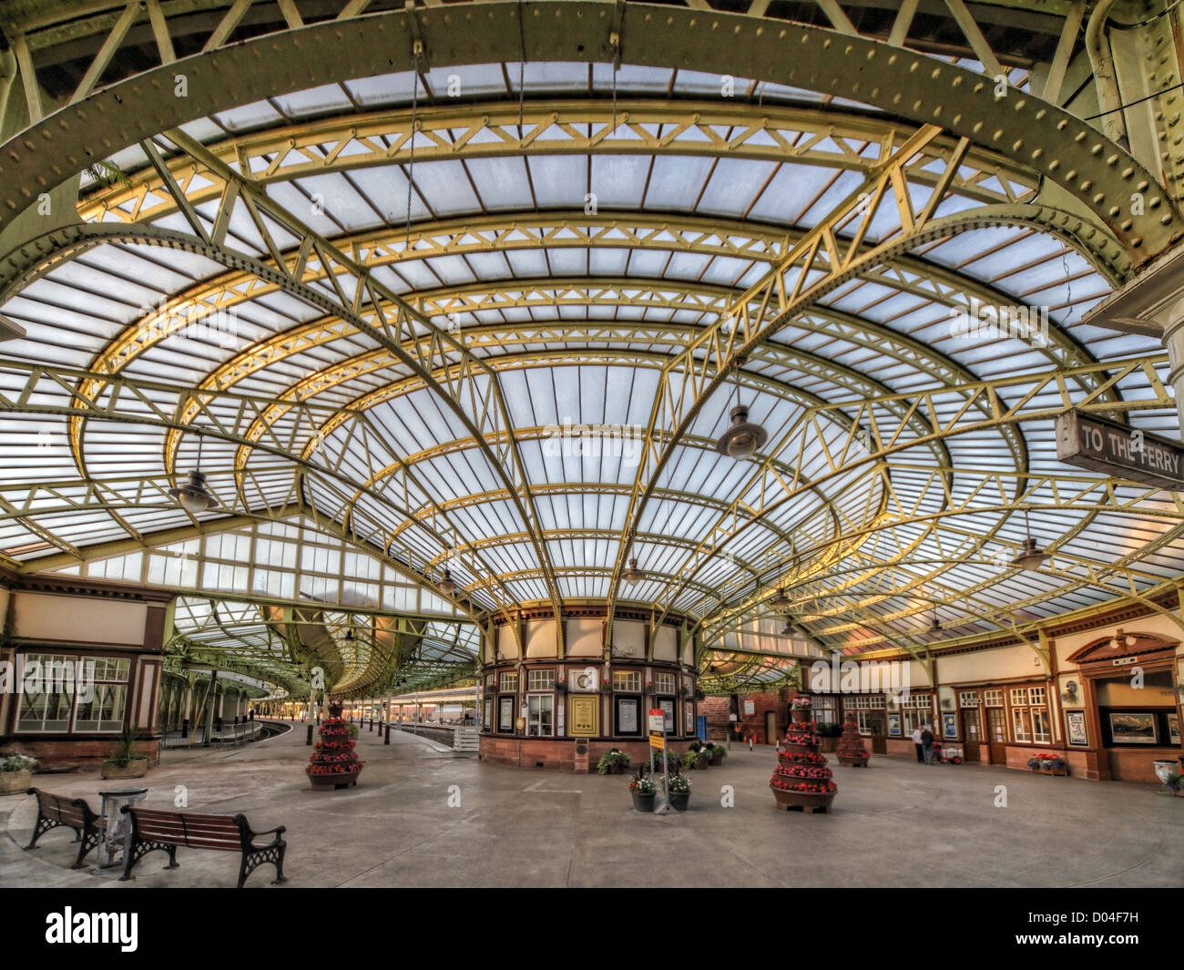 Wemyss Bay railway station inside view Stock Photo - Alamy