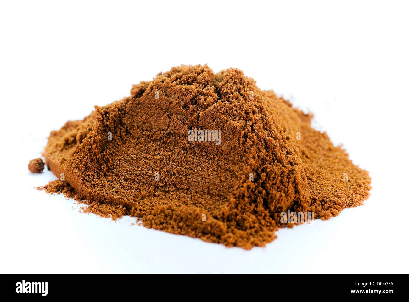 paprika powder on white background Stock Photo - Alamy