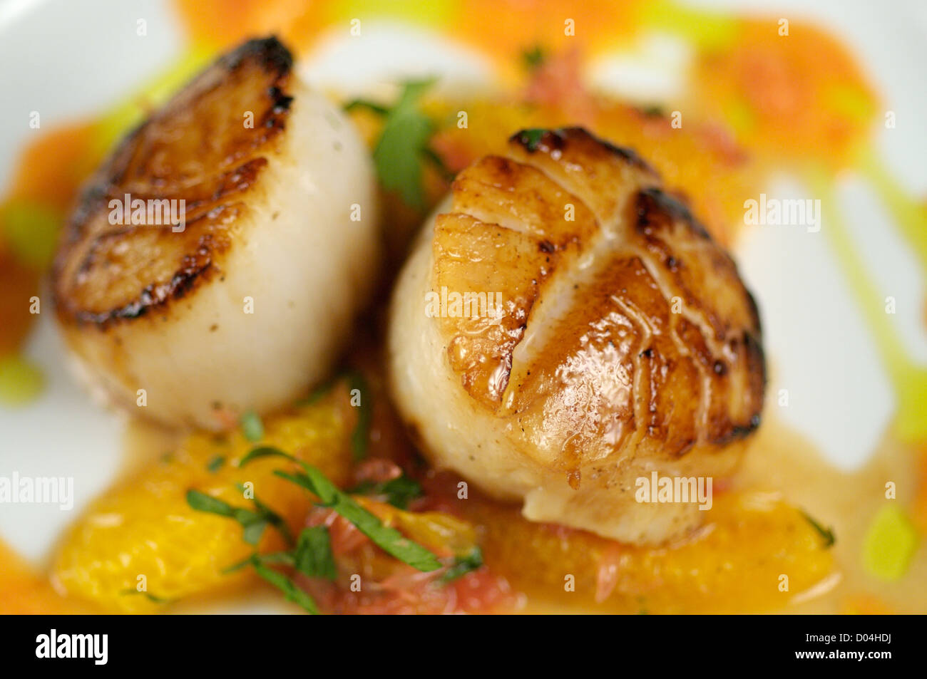Seared scallops hi-res stock photography and images - Alamy