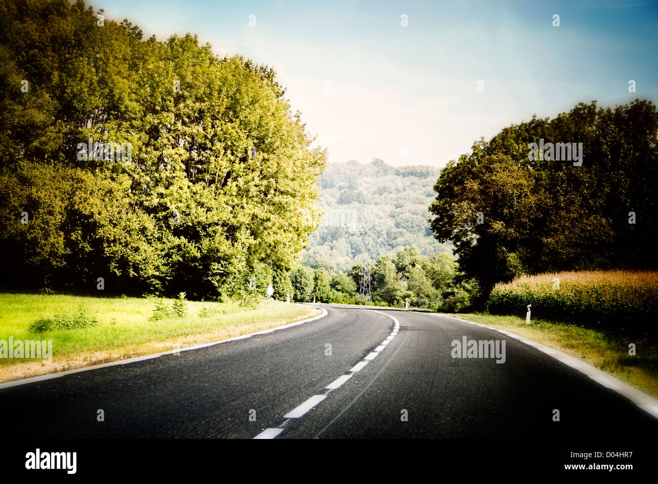 Picture of a empty highway Stock Photo - Alamy