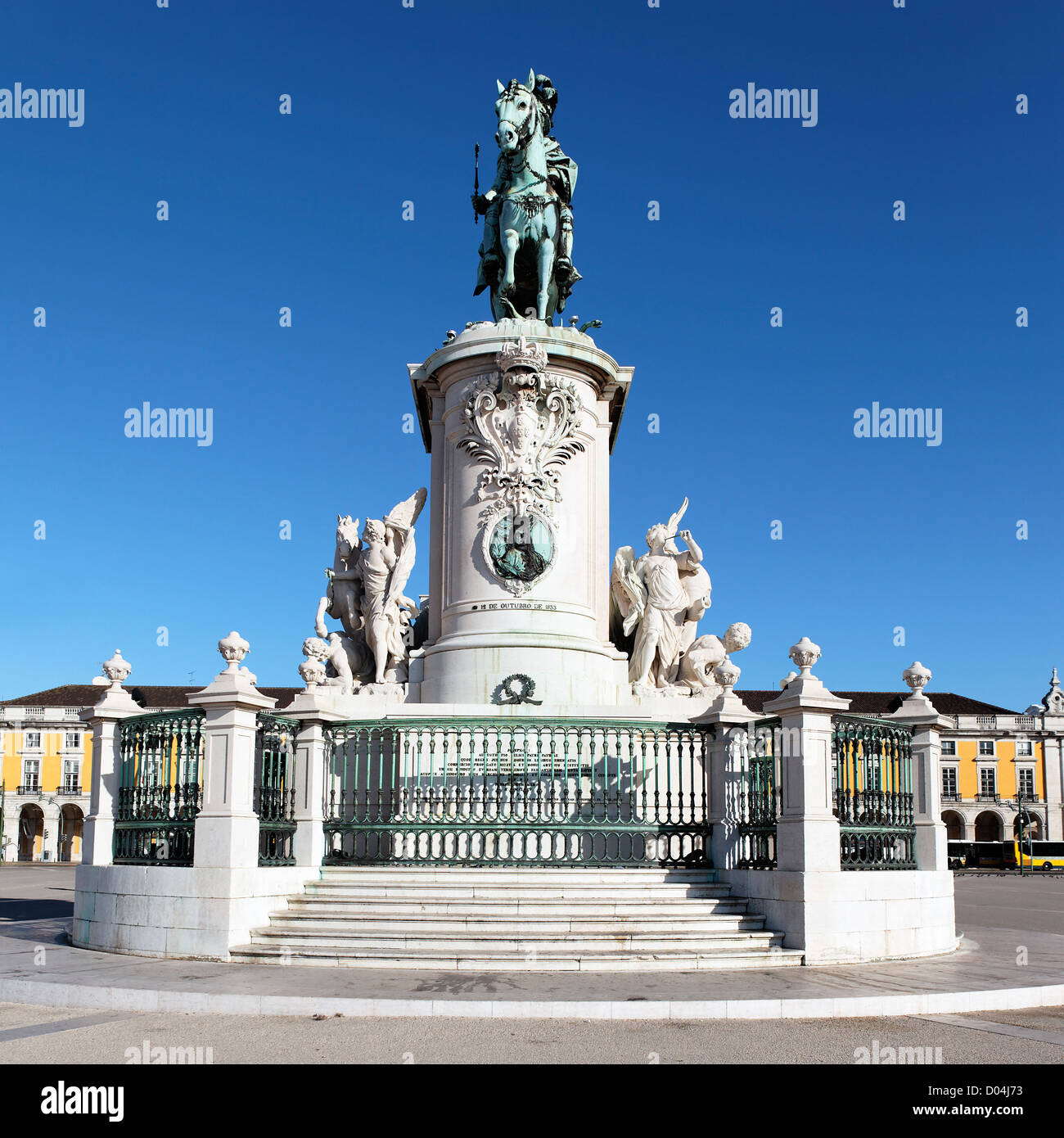 statue on commerce square in Lisbon, Portugal Stock Photo - Alamy
