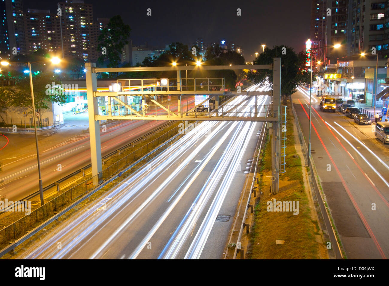 Traffic in city at night Stock Photo - Alamy