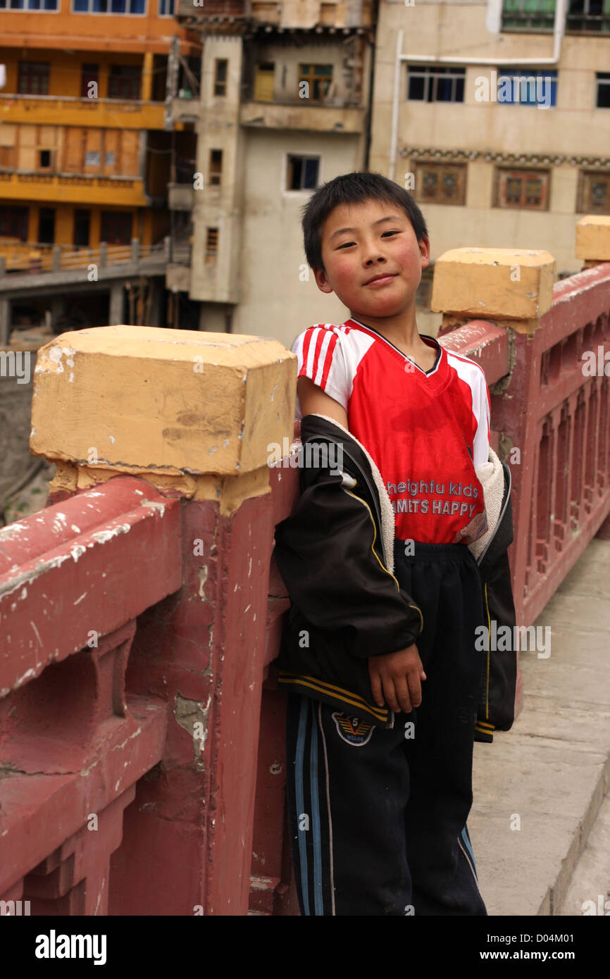 Boy on a bridge hi-res stock photography and images - Alamy
