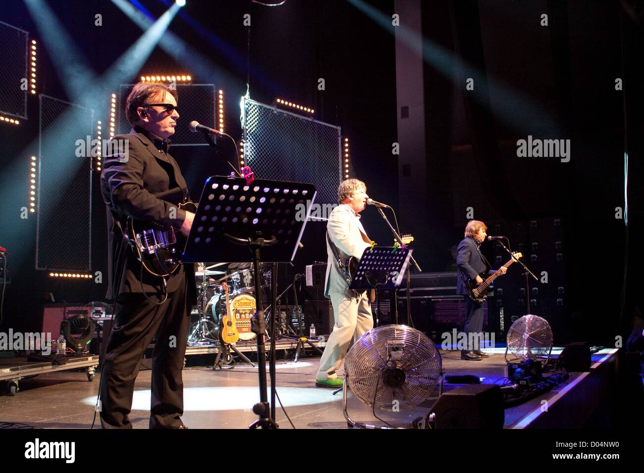 Squeeze performing in concert at GLive, Guildford Stock Photo - Alamy