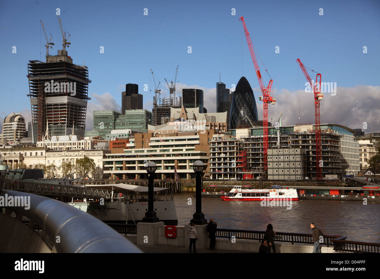 Building contract london hi-res stock photography and images - Alamy