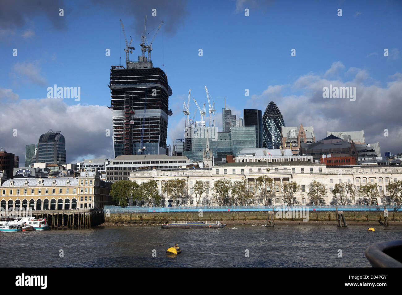 Building contract london hi-res stock photography and images - Alamy