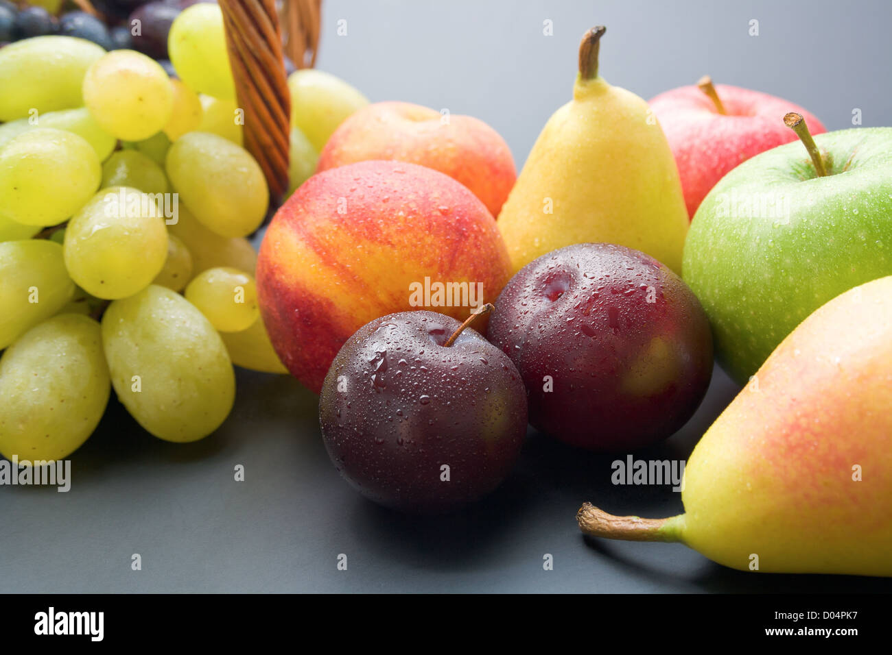 Mixed plums hi-res stock photography and images - Alamy
