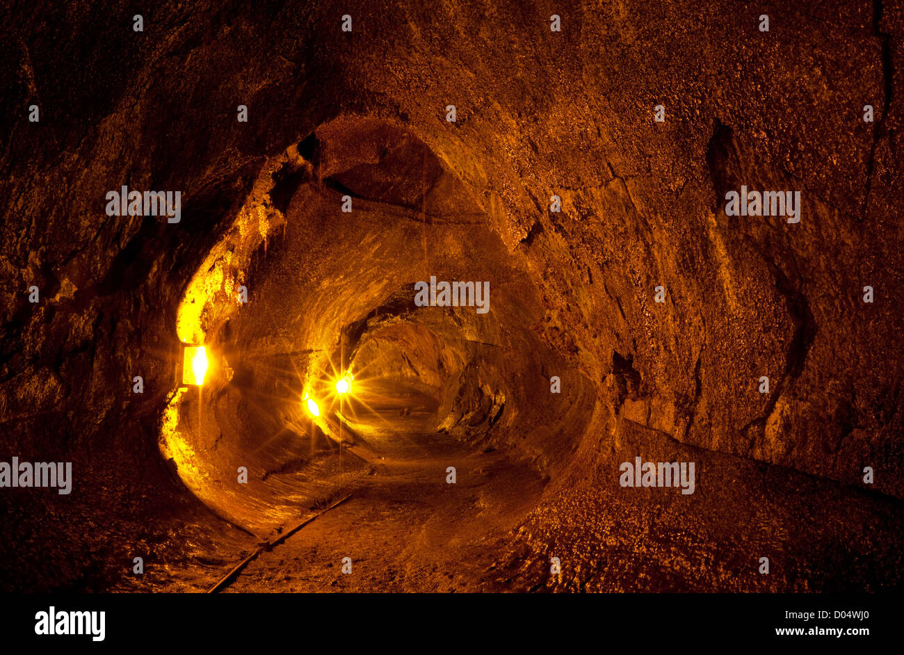 Hawaii volcano thurston lava tube hi-res stock photography and images ...