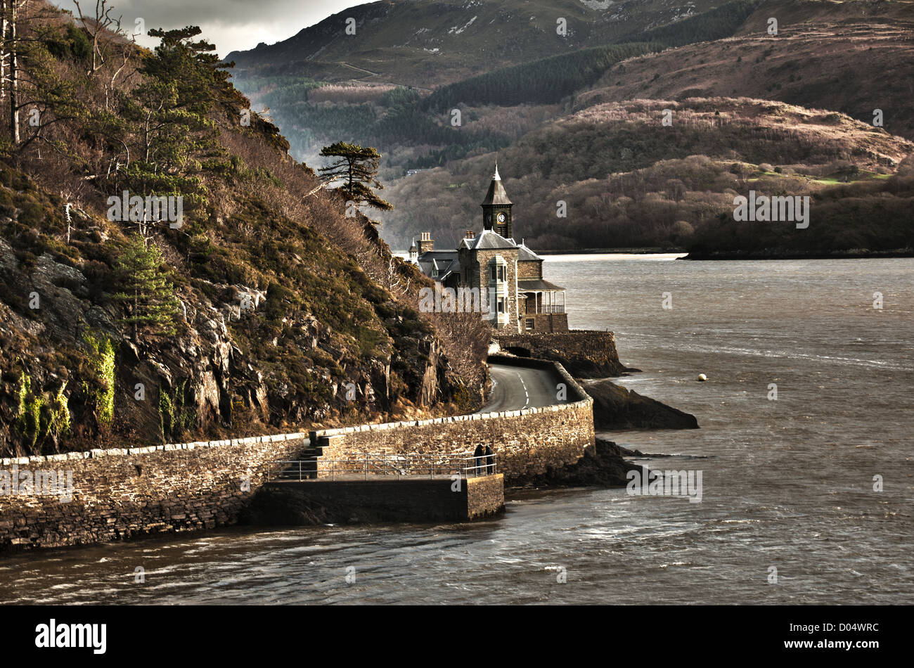 Epic castle hi-res stock photography and images - Alamy