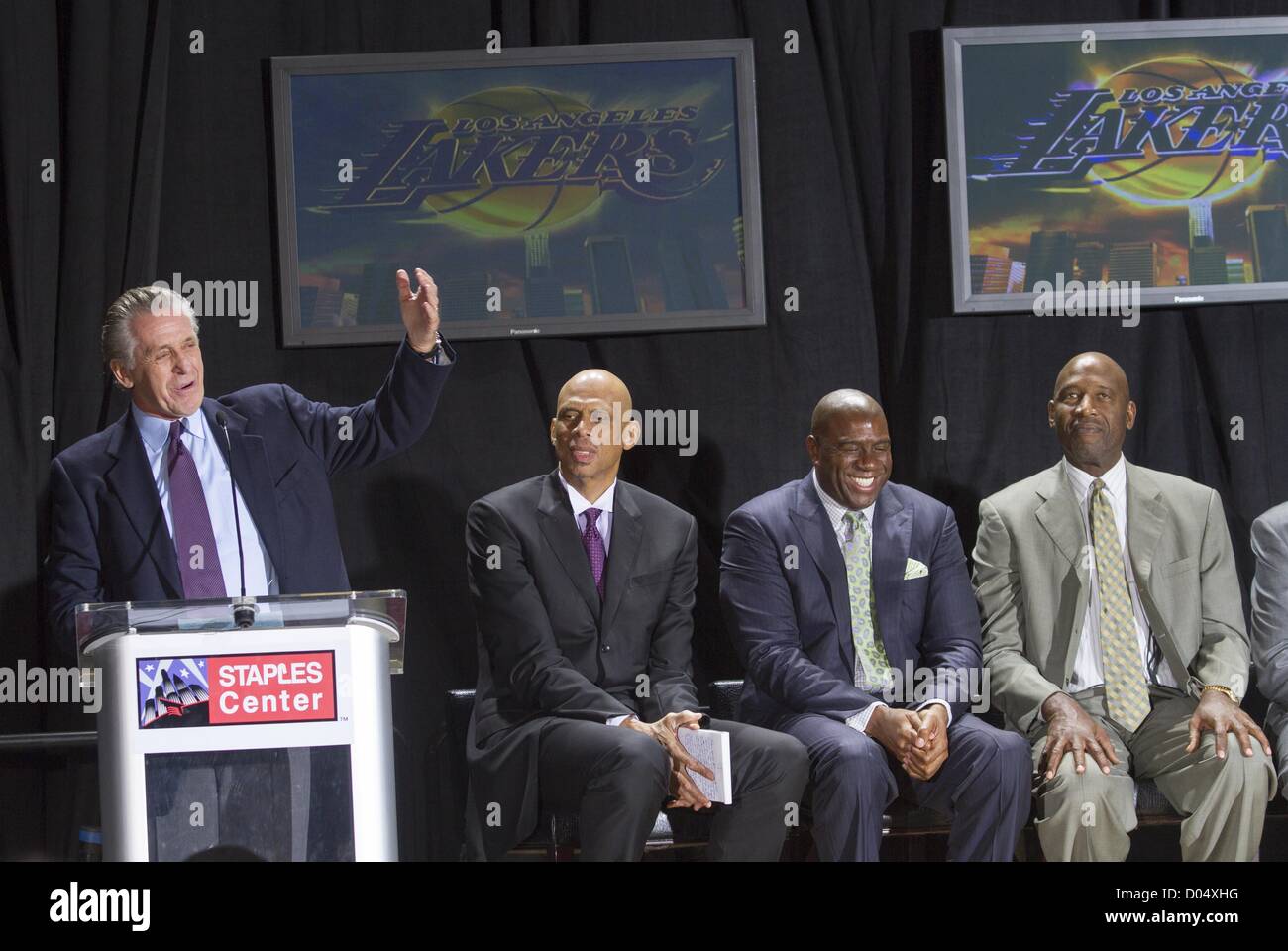 Pat riley kareem hi-res stock photography and images - Alamy