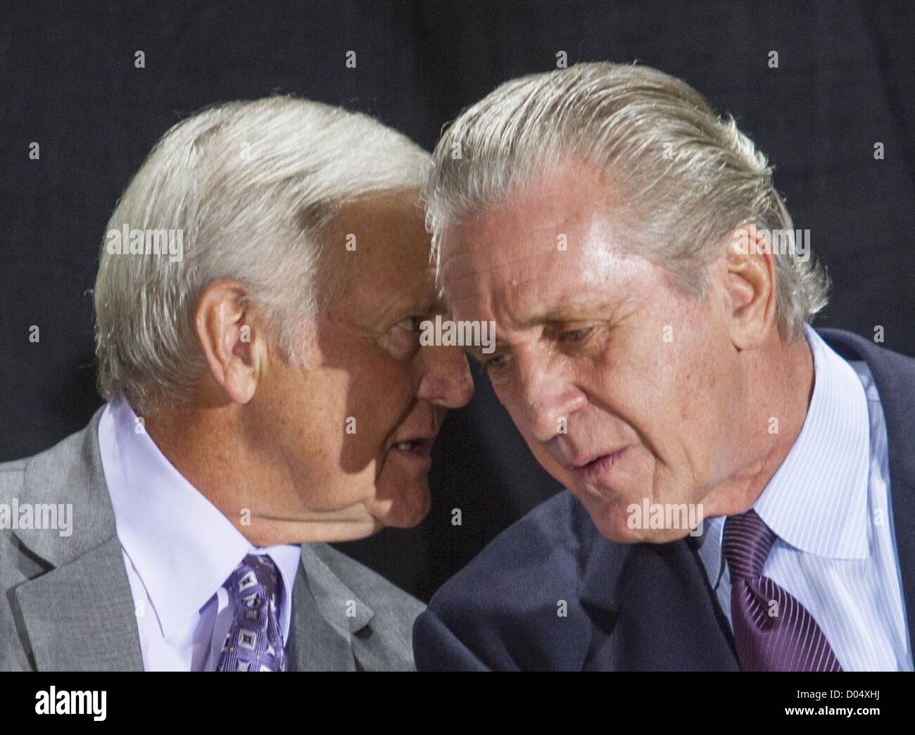 Los angeles lakers jerry west hi-res stock photography and images - Alamy