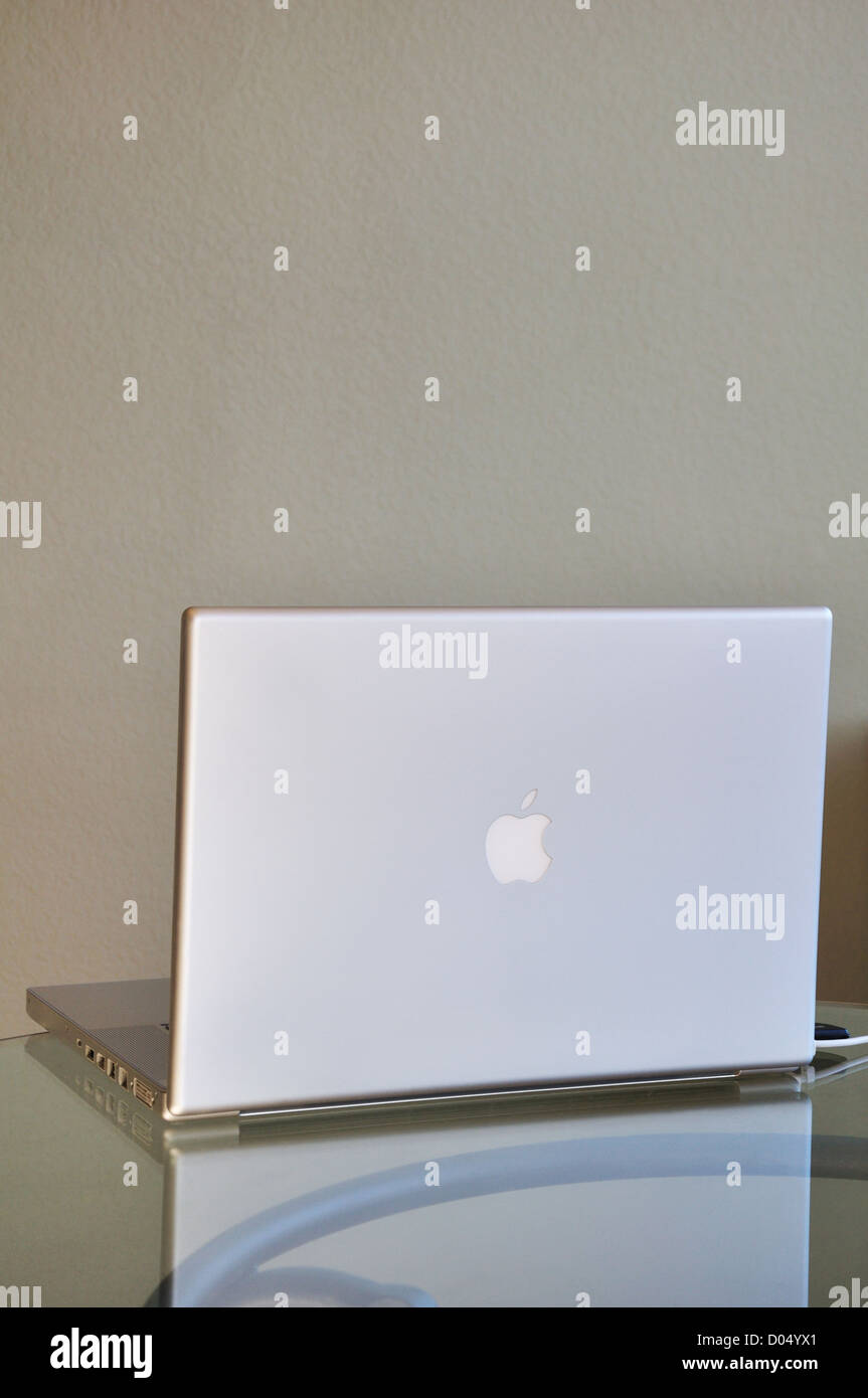 MacBook Pro laptop Stock Photo - Alamy