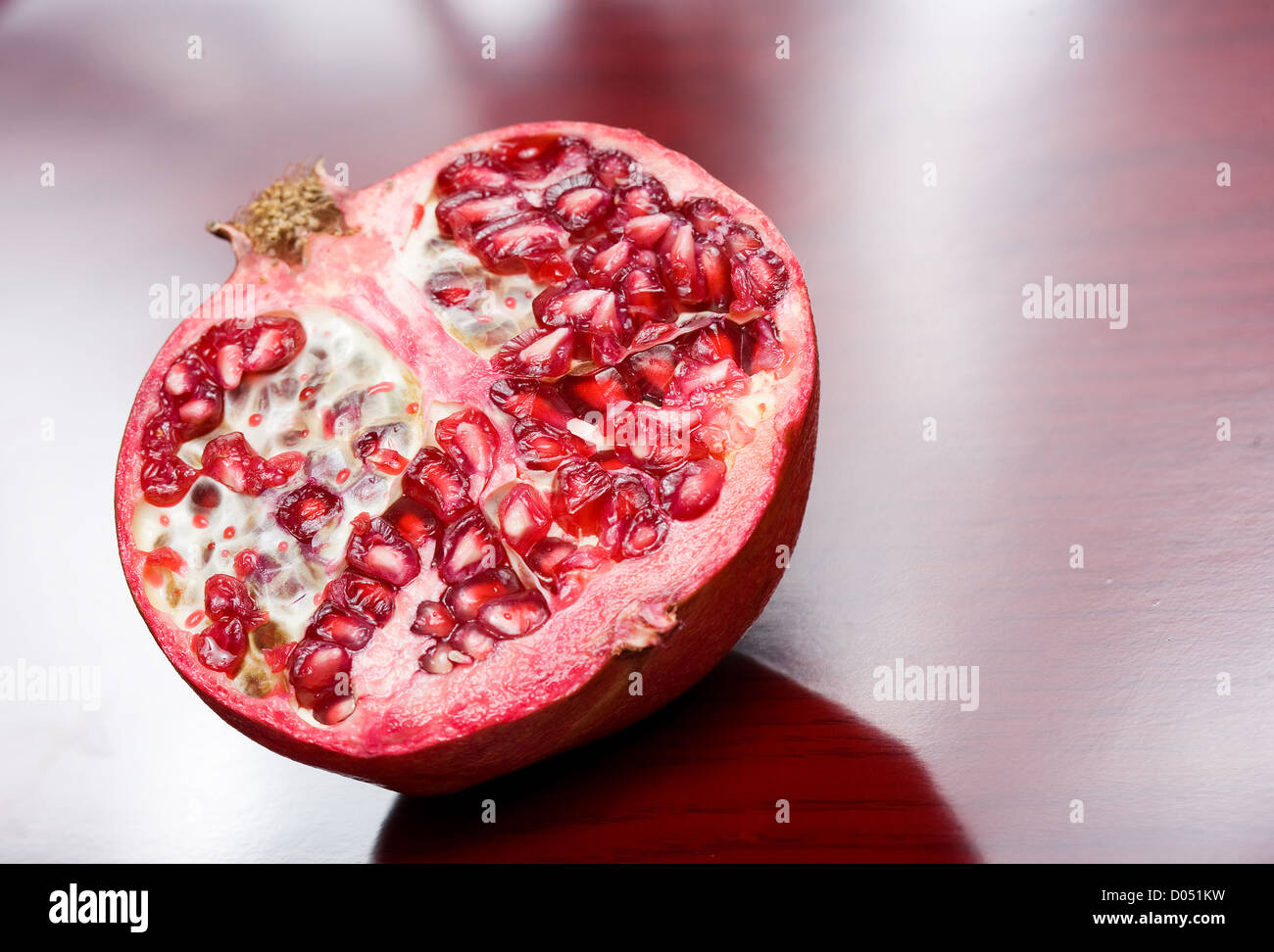 Deep red pomegranate hi-res stock photography and images - Alamy